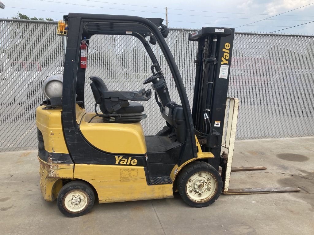 YALE 5,000 LBS CAPACITY CUSHION TIRED FORKLIFT - LTCenter