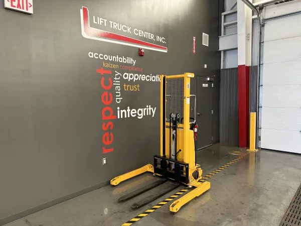 ULINE 2,200 LBS CAPACITY STRADDLE STACKER - LTCenter